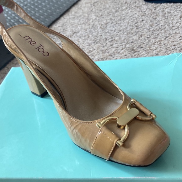 Shoes | Closed Toe Slingback Shoes With Gold Toned Hardware | Poshmark